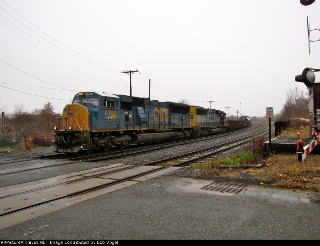 CSX 4785 and 8624